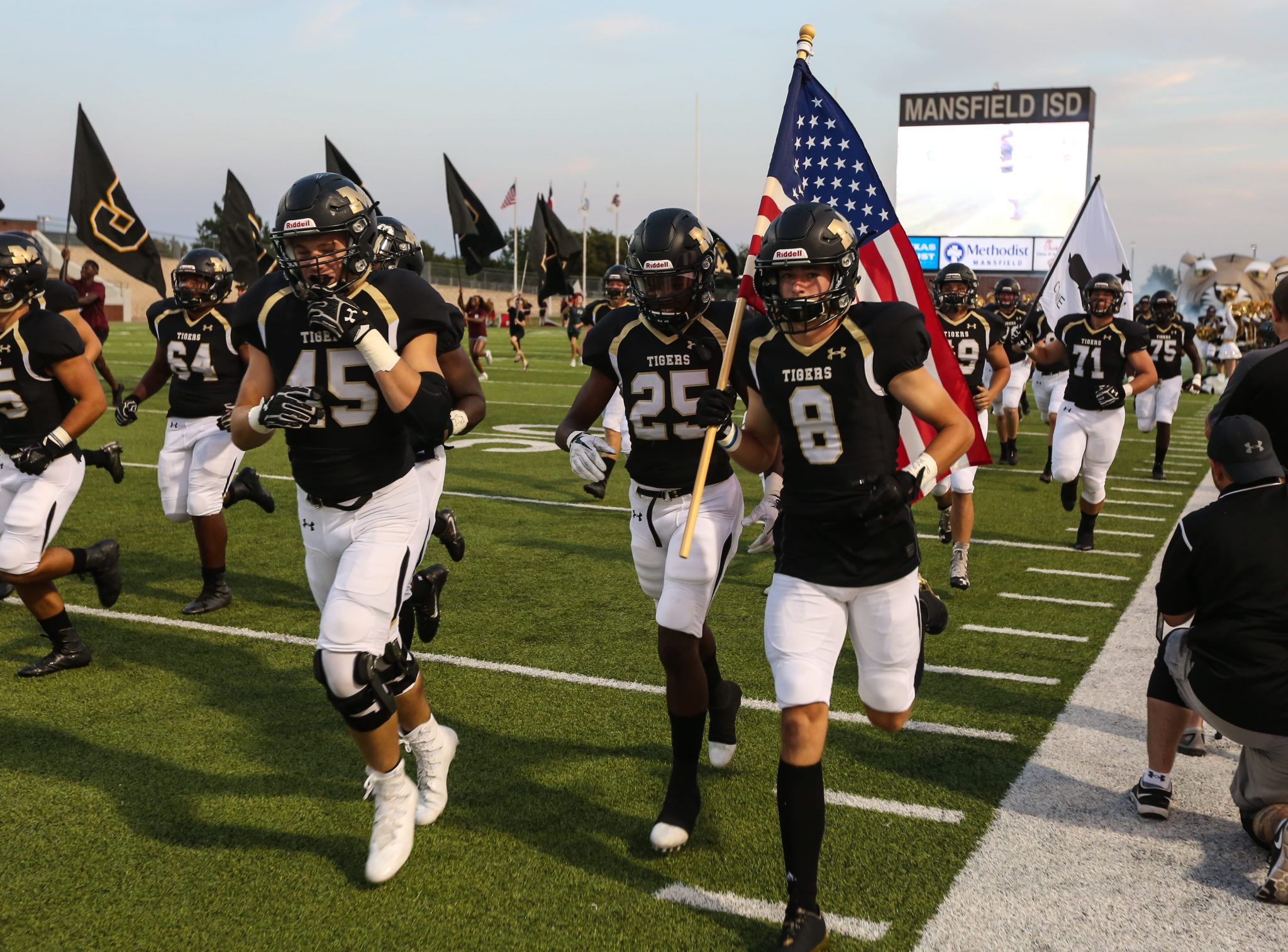 San Angelo Central Travels To The Metroplex For Heavyweight Matchup ...