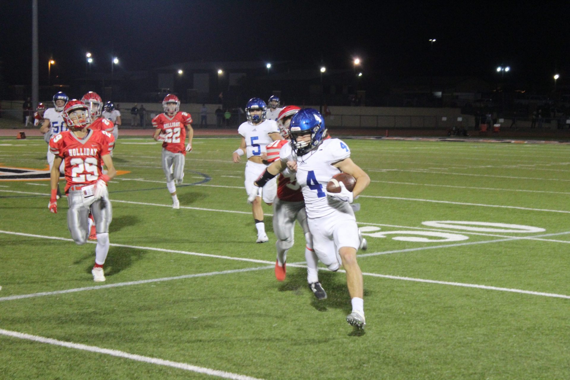 Gunter Runs Past Canadian To Extend Winning Streak, Earns Chance To ...